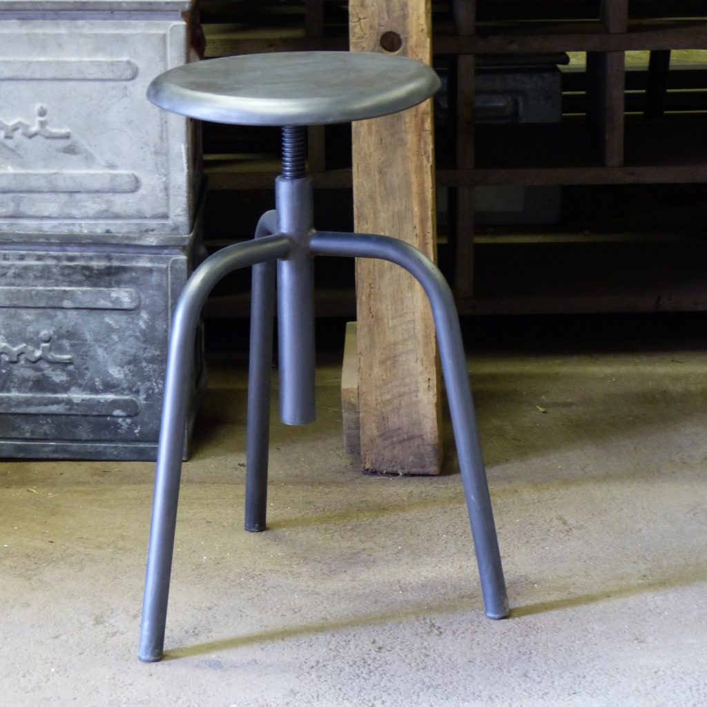 Tabouret atelier industriel